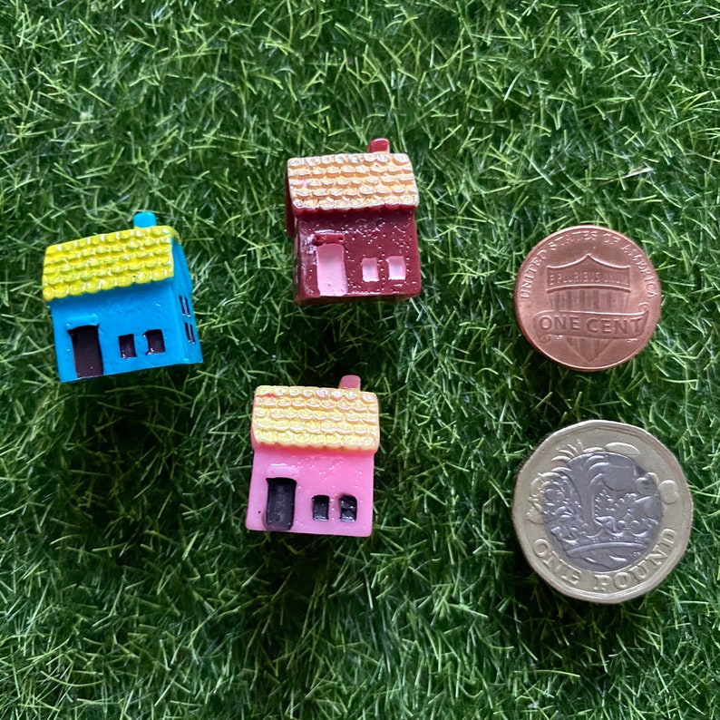 3pcs TINY PLASTIC HOUSES Super Mini Cottages Hand Painted - Etsy