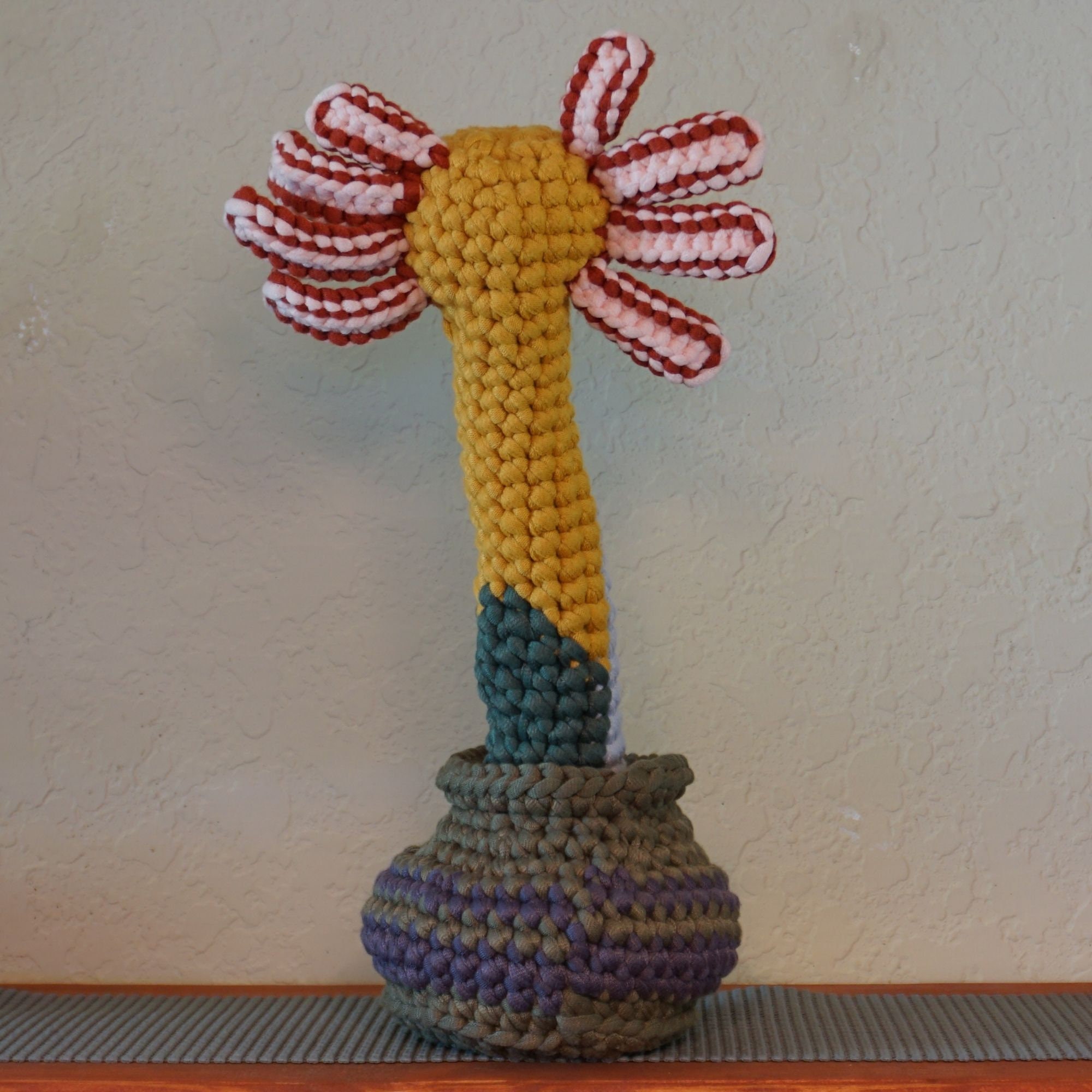 Crochet Wiggler Queen Monster Hunter Plush - Etsy