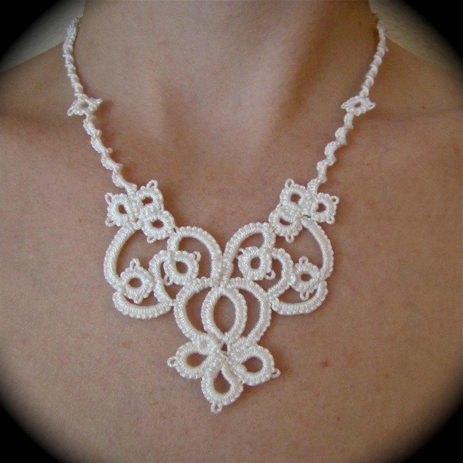 Tatted Lace Necklace - the Bride's Garden - Etsy