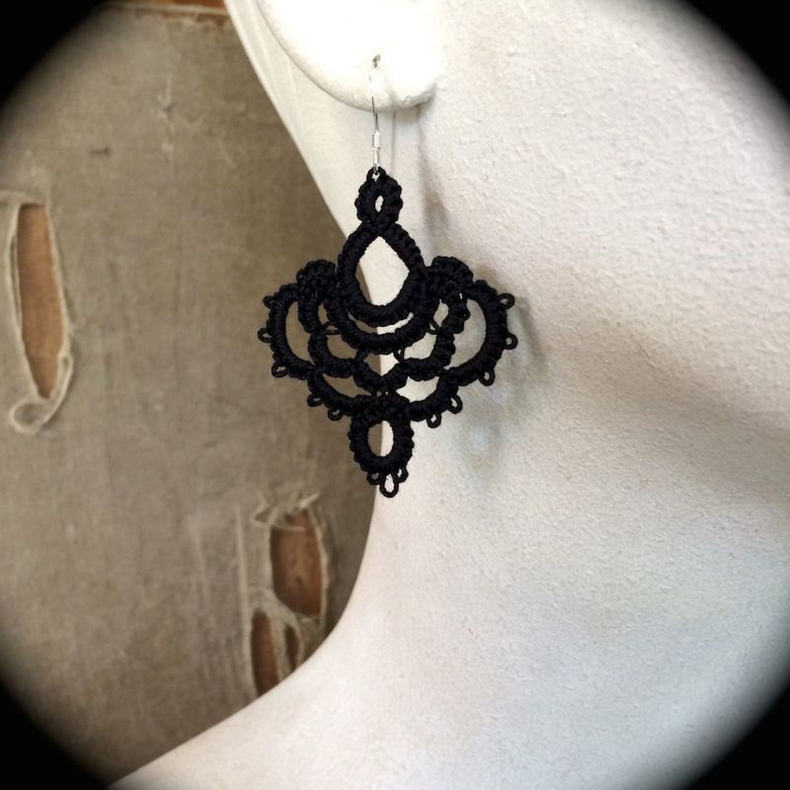 Tatted Lace Earrings Scalloped Crown - Etsy