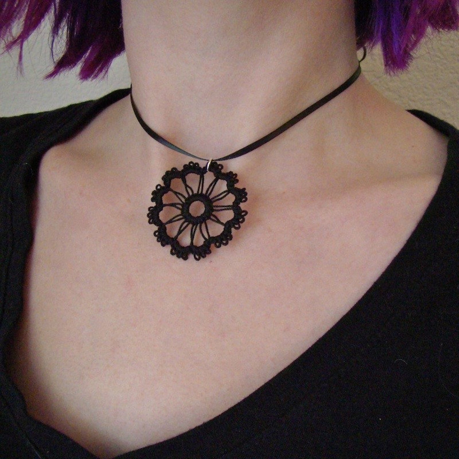 Tatted Lace Gear Set Pendant and Earrings - Etsy