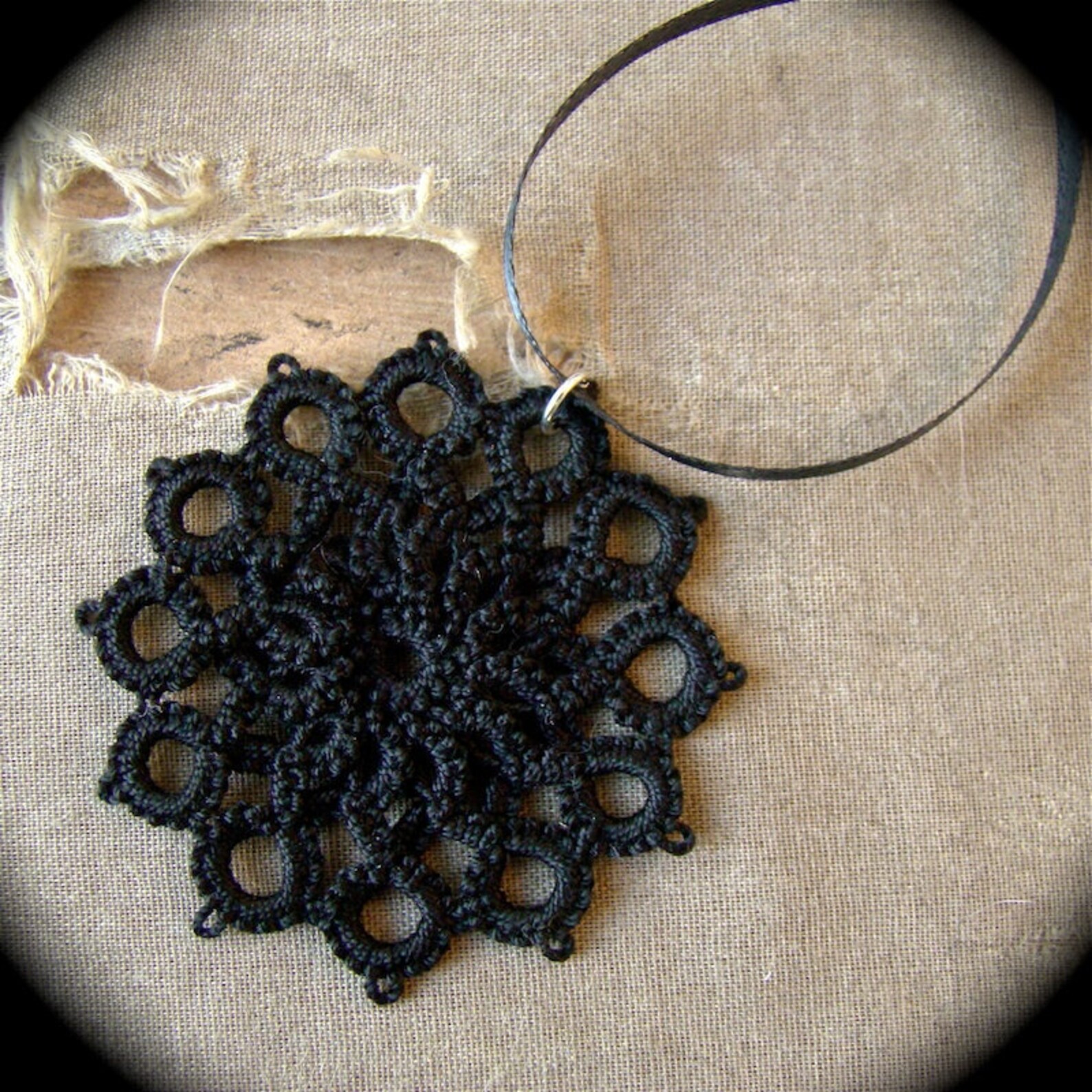 Tatted Lace Pendant - the Center Medallion - Etsy
