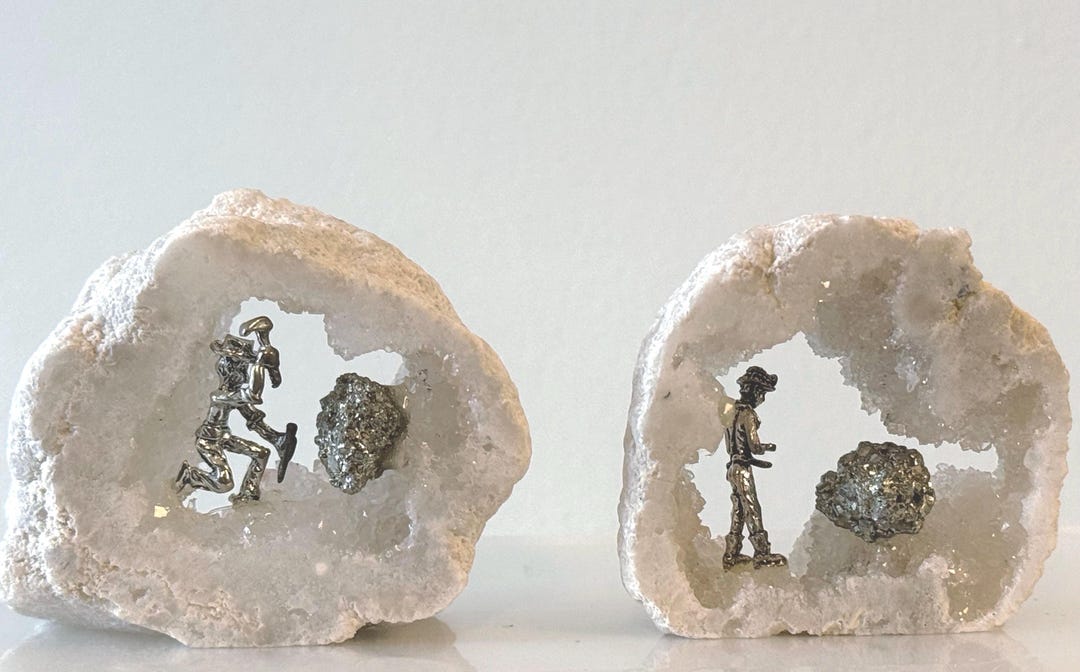 Quartz Geode Mining Scene Diorama | Chalcopyrite, Miner Figurine ...