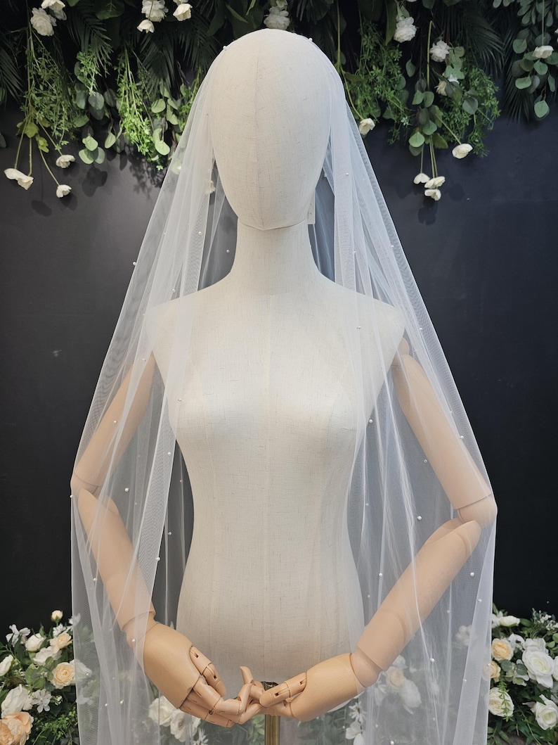 Supersoft Mini Pearl Veil, Bridal Veil, 1 Tier, Cathedral, Fingertip ...