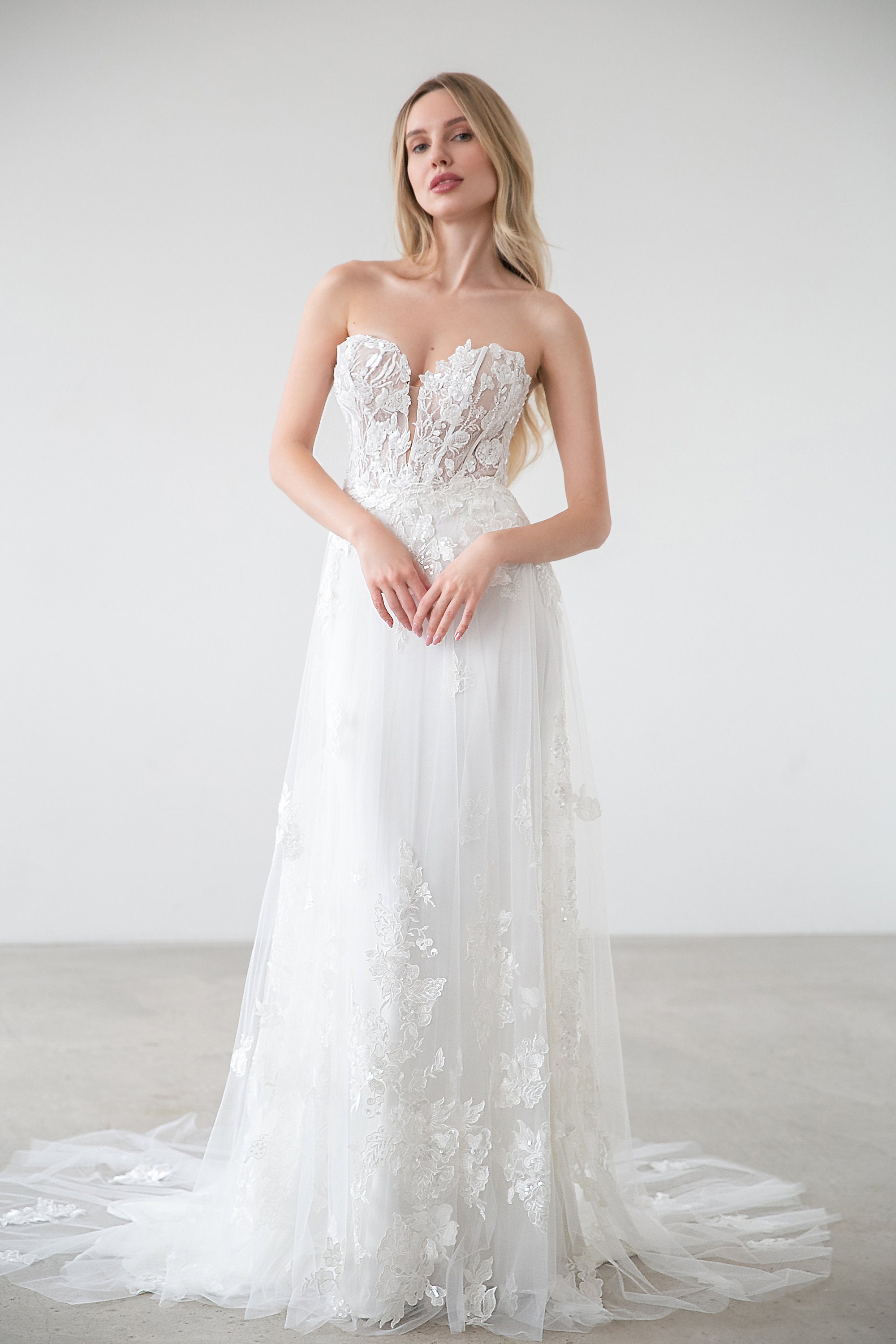 Jasmine Removable Lace Overskirt, Bridal Overskirt, Lace and Tulle ...