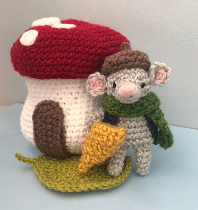 Amigurumi Crochet Mouse With a Mushroom House Pattern Set Digital ...