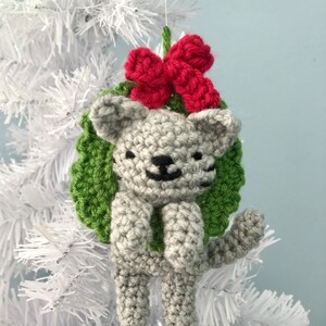 Amigurumi Crochet Cat in a Wreath Christmas Ornament Pattern Digital ...