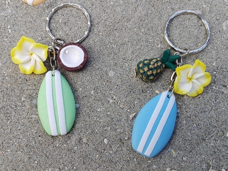 Surfer Style Keychain Surf board with plumeria flower half | Etsy