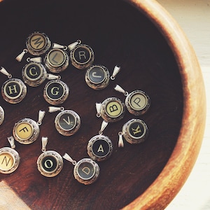 H INITIAL Vintage TYPEWRITER Key LOCKET Style Necklace Black - Etsy