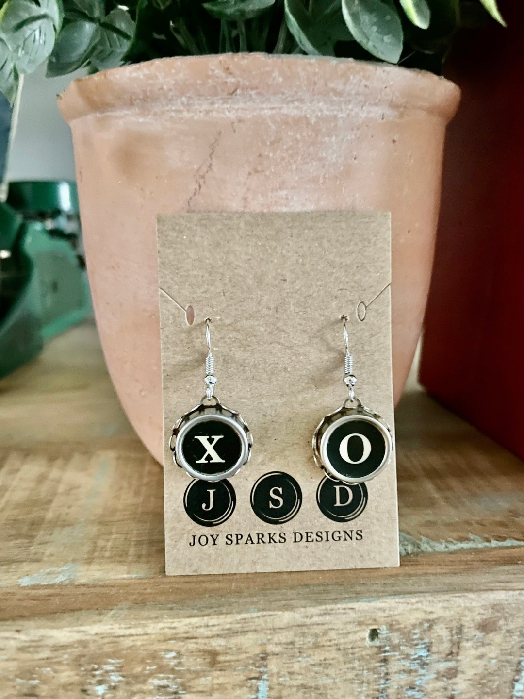 Vintage Typewriter Key Earrings: Hugs and Kisses (XO) Style! - Etsy