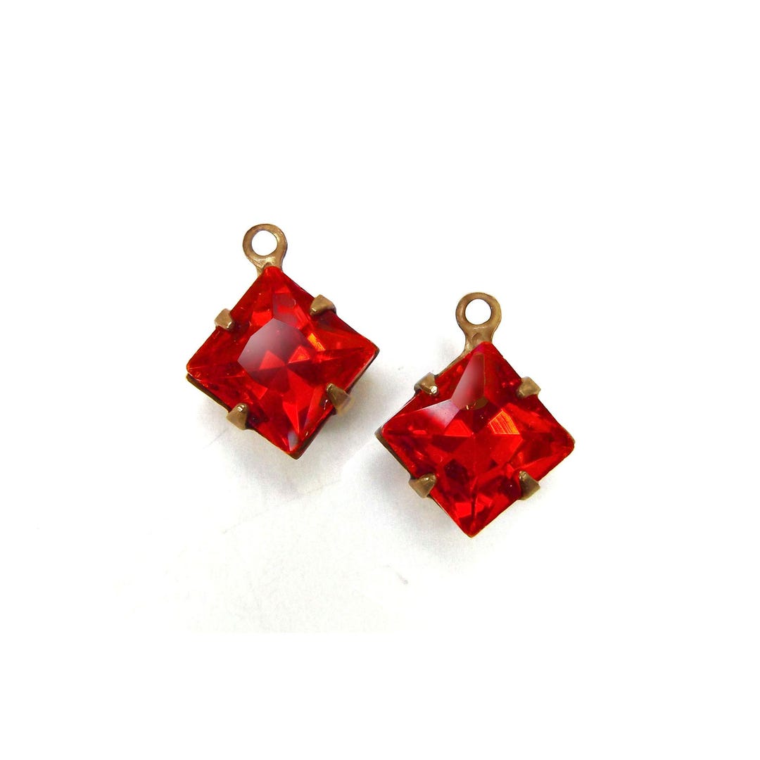 Red 8x8mm Square Glass Gems for Tiny Pendants, Earrings or Glass ...