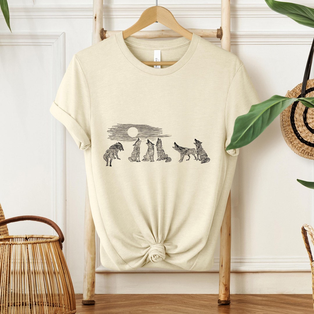 Howling Wolves Vintage Minimalistic Shirt, Retro Wolf Shirt, Cute Soft ...