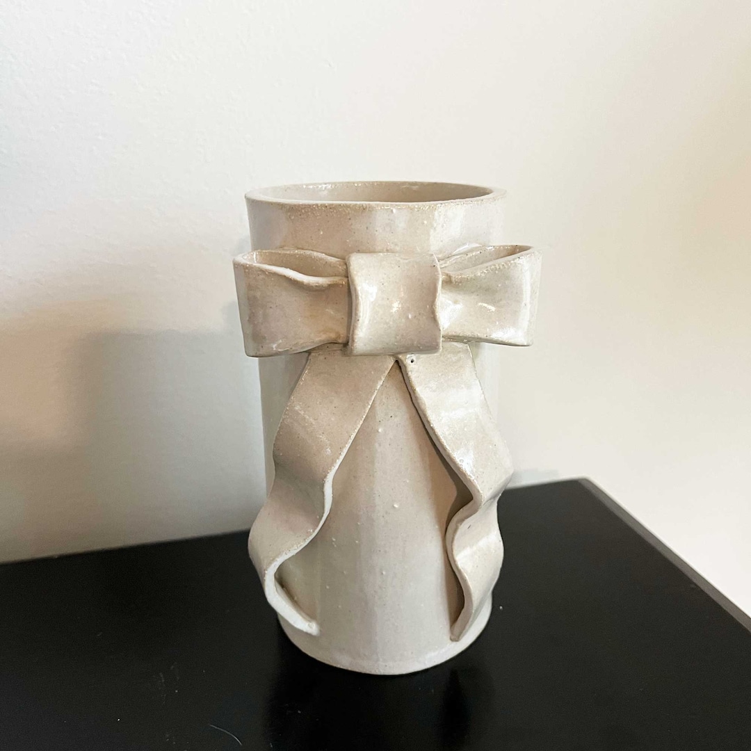 Ceramic Ribbon Bow Vase - Medium - Etsy