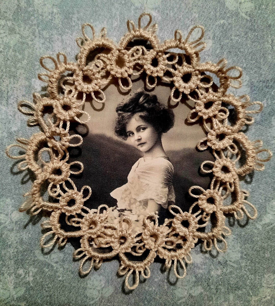 Hand Tatted Lace With More Frilliness for Photos, Framing Round or Oval ...
