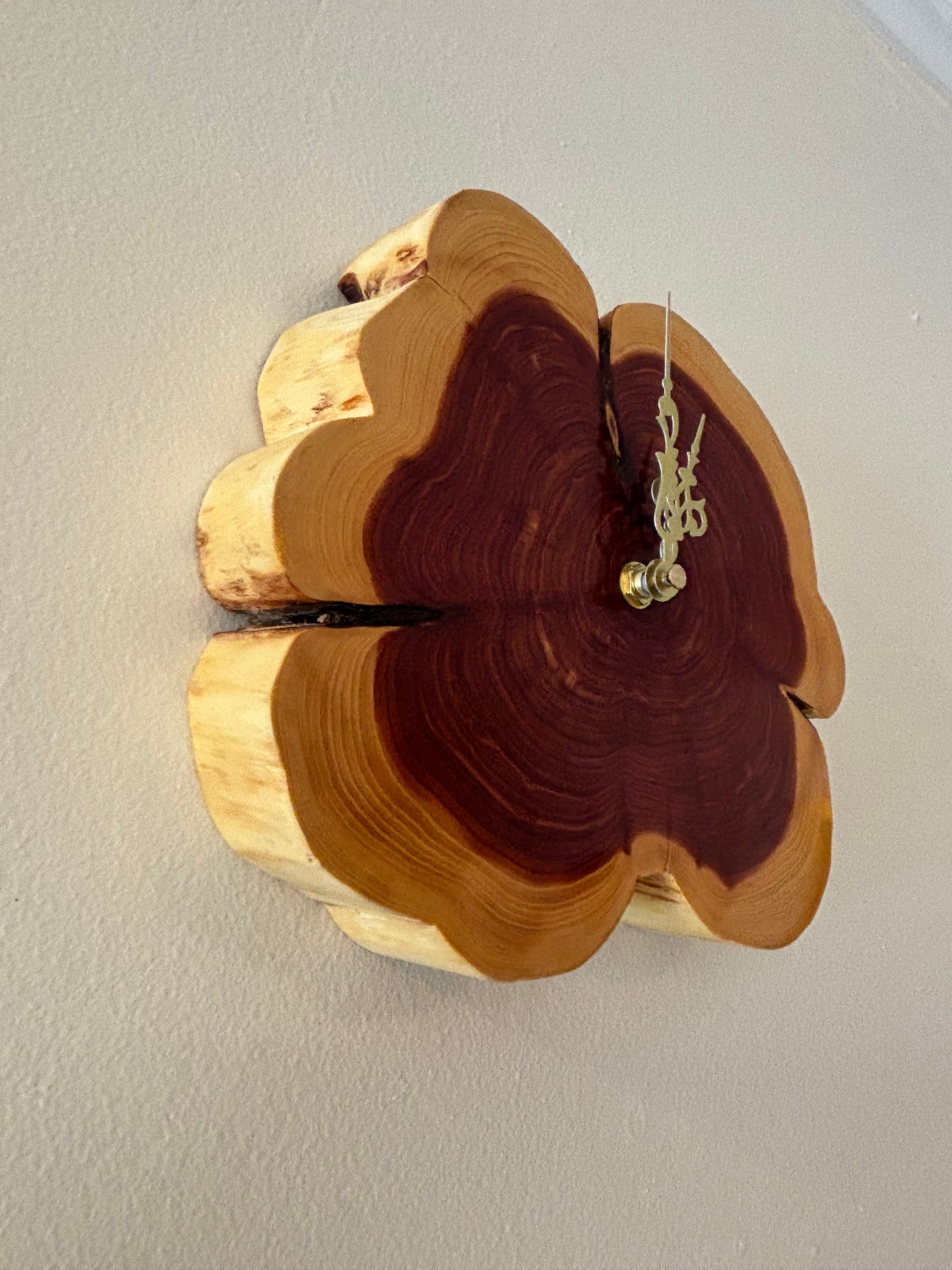 Live Edge Red Cedar Clock - Etsy