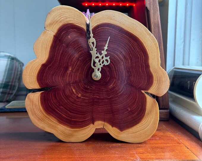Live Edge Red Cedar Clock - Etsy