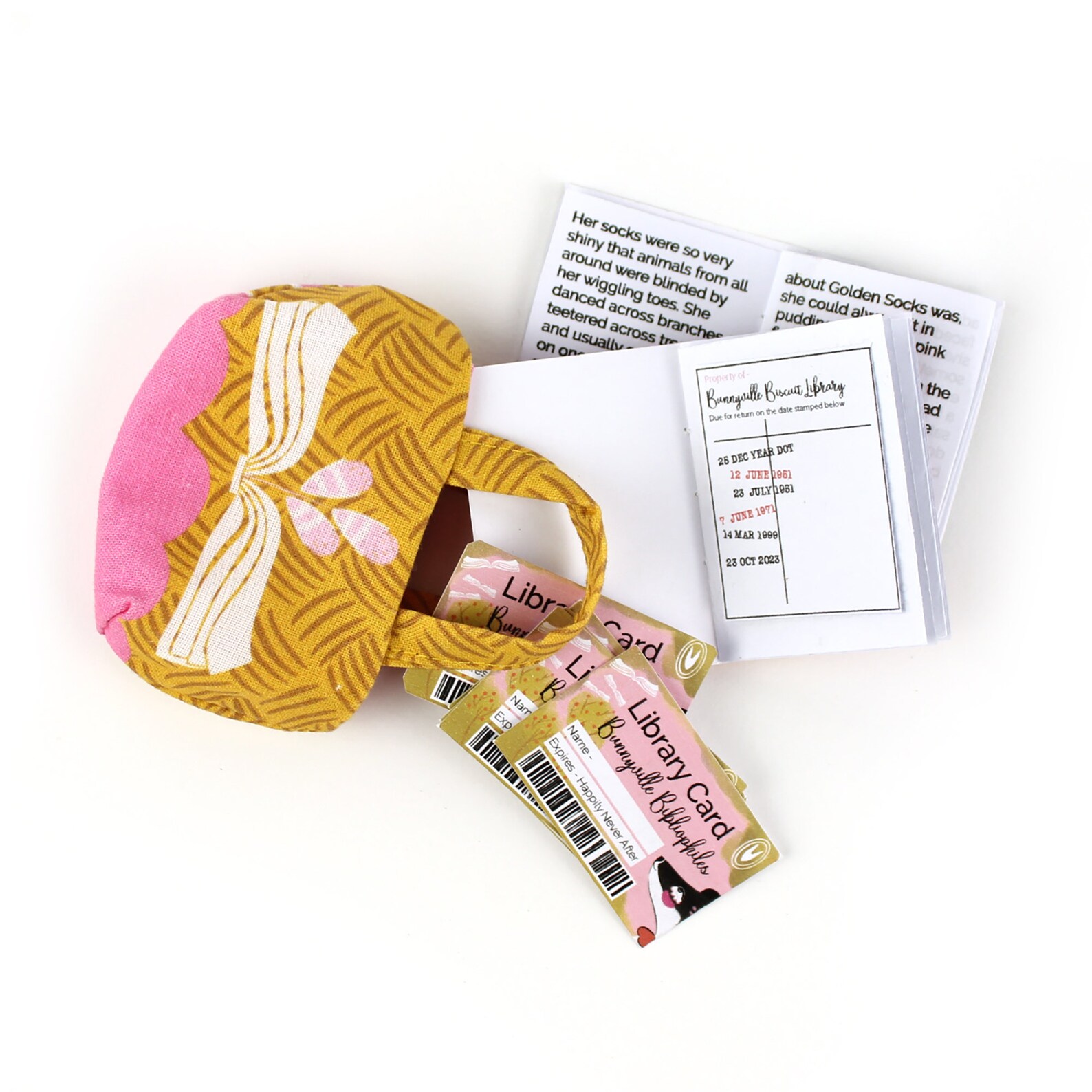 DIY Kit - Bibli the Badger Librarian and the Singing Stoat With 2 ...