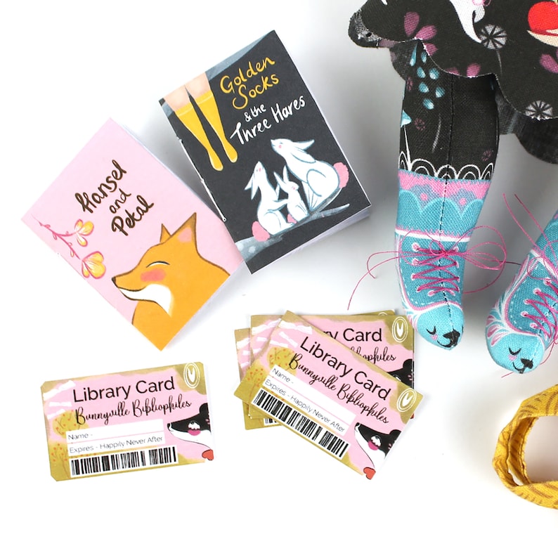 DIY Kit - Bibli the Badger Librarian and the Singing Stoat With 2 ...