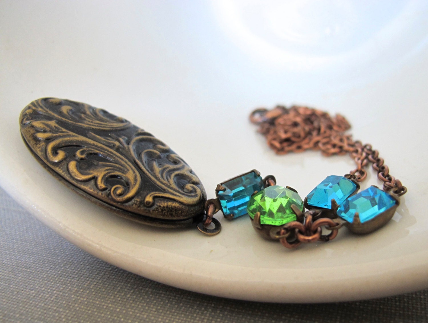 Locket Necklace, Oval Locket, Chain Necklace, Copper Chain, Rhinestone ...