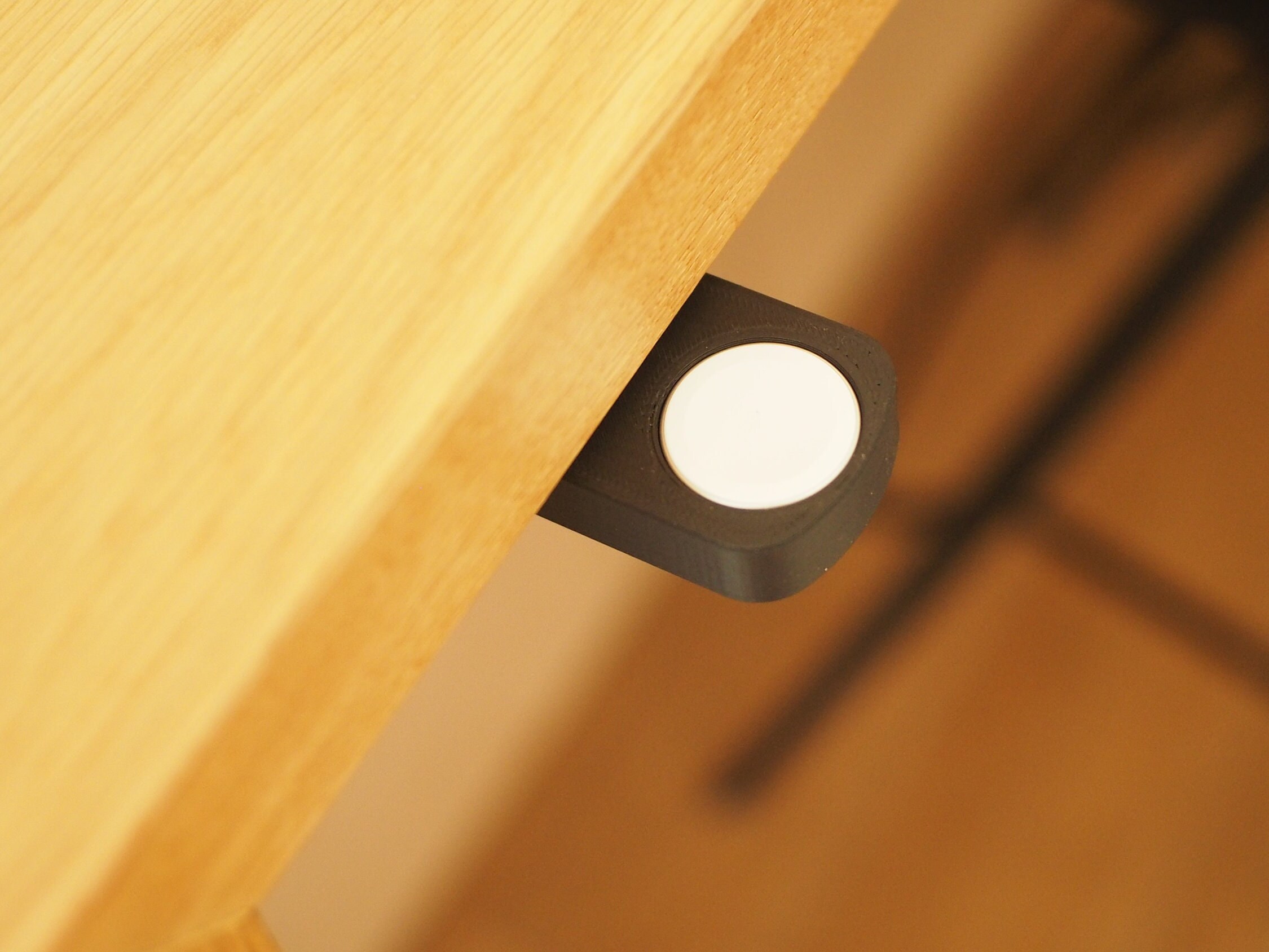 Apple Watch Retractable Charger AWRC, Fast Qi Charging Station Pad ...