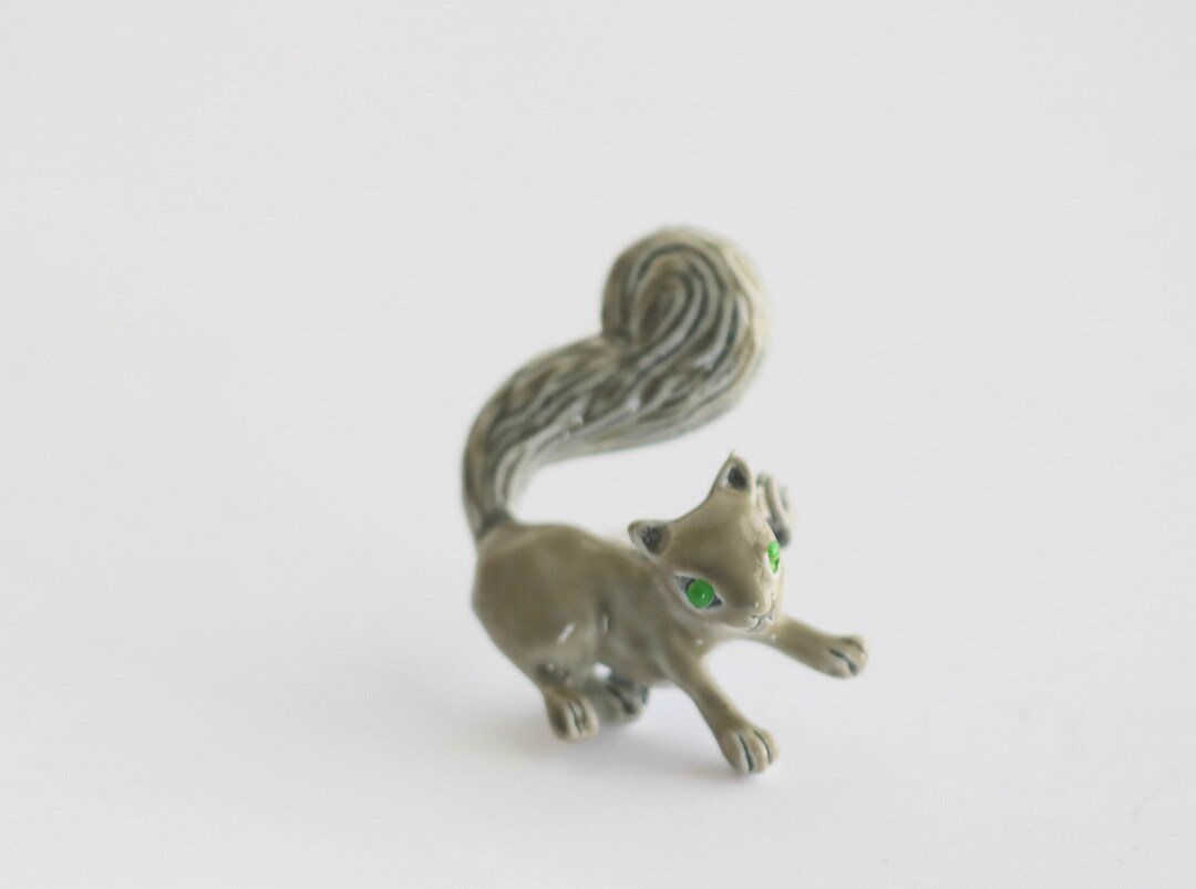 Vintage Gerry’s Gray Brown Enamel Squirrel Brooch | Collectible Animal ...