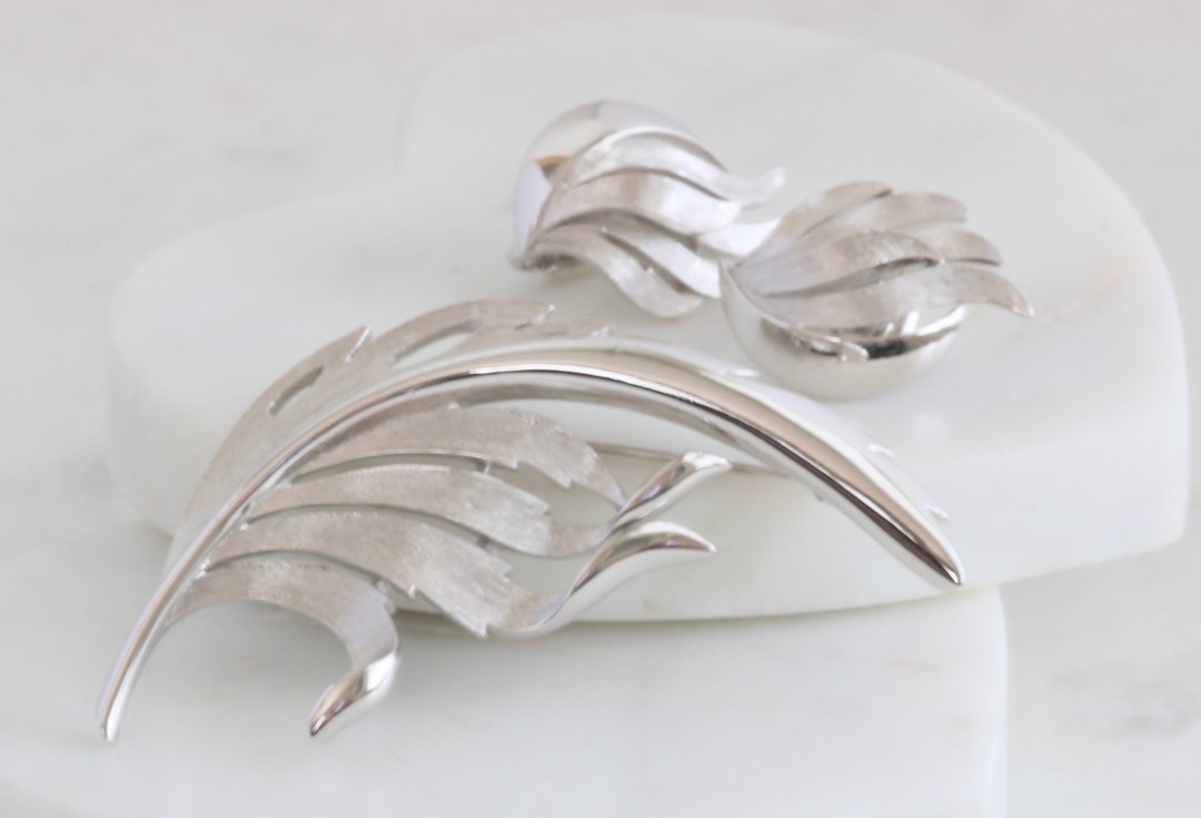 Statement Vintage Crown Trifari Silver Leaf Brooch and Clip on Earring ...