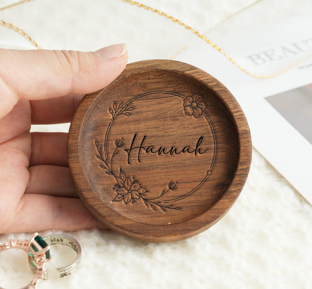 Custom Round Engraved Wooden Ring Plate,laser Engraving,engagement Ring ...