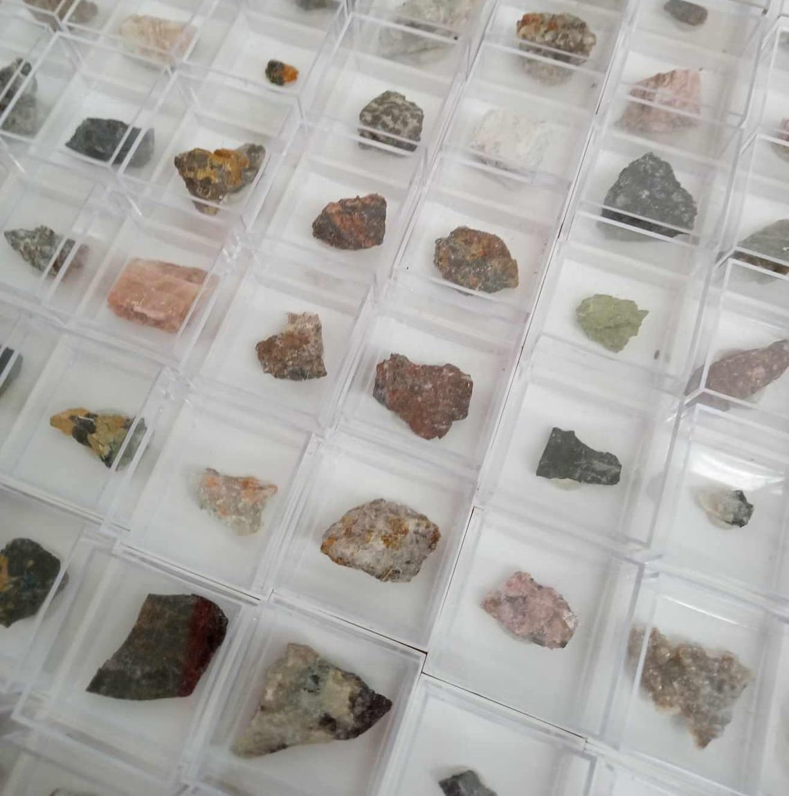 20 Piece Mixed Micro Mineral Set - Etsy