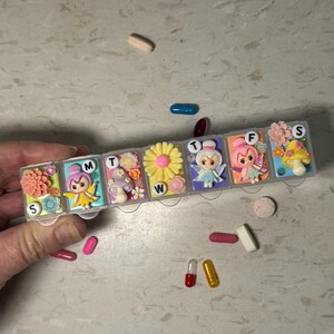 7 Day Pill Organizer 'fairies & Flowers' Cute Pill Box, Weekly Pill ...