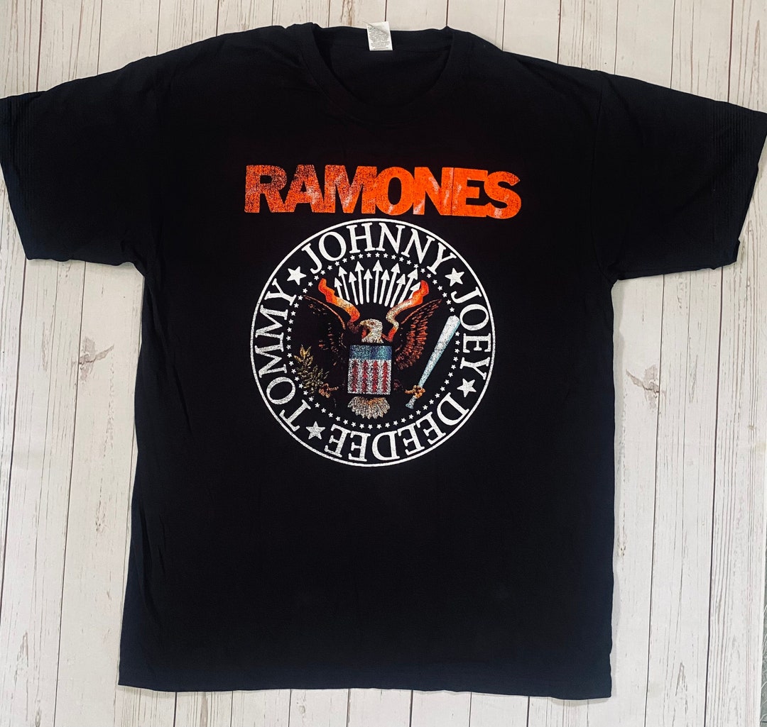 Official Ramones Vintage Eagle Seal T-shirt Authentic Licensed Gift - Etsy