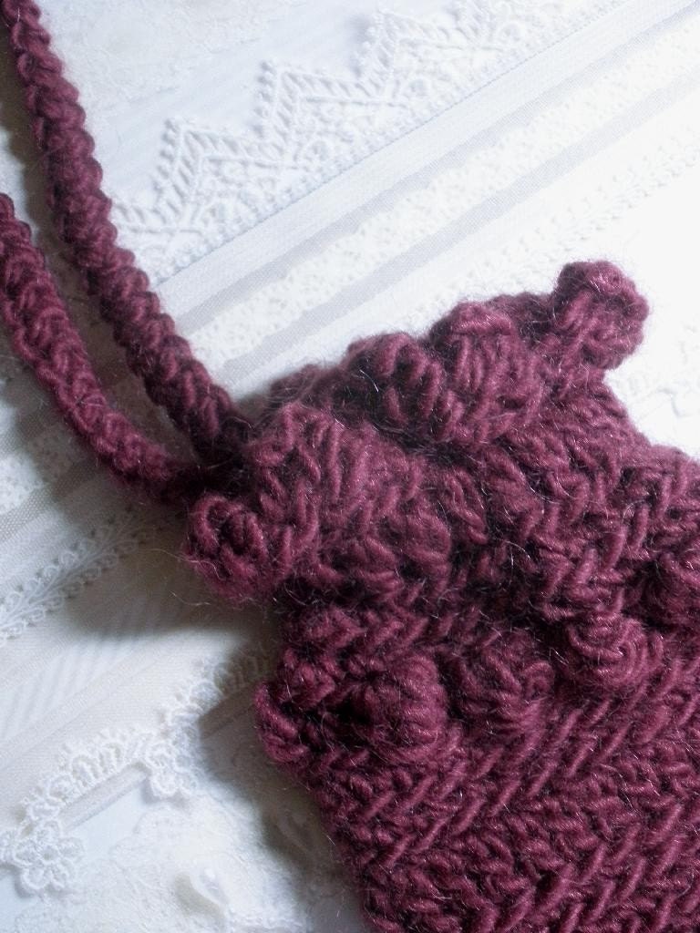 Victorian Wristlet in Garnet - Etsy