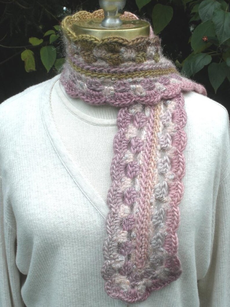 PDF Crochet Pattern, Rose Glow Scarf - Etsy