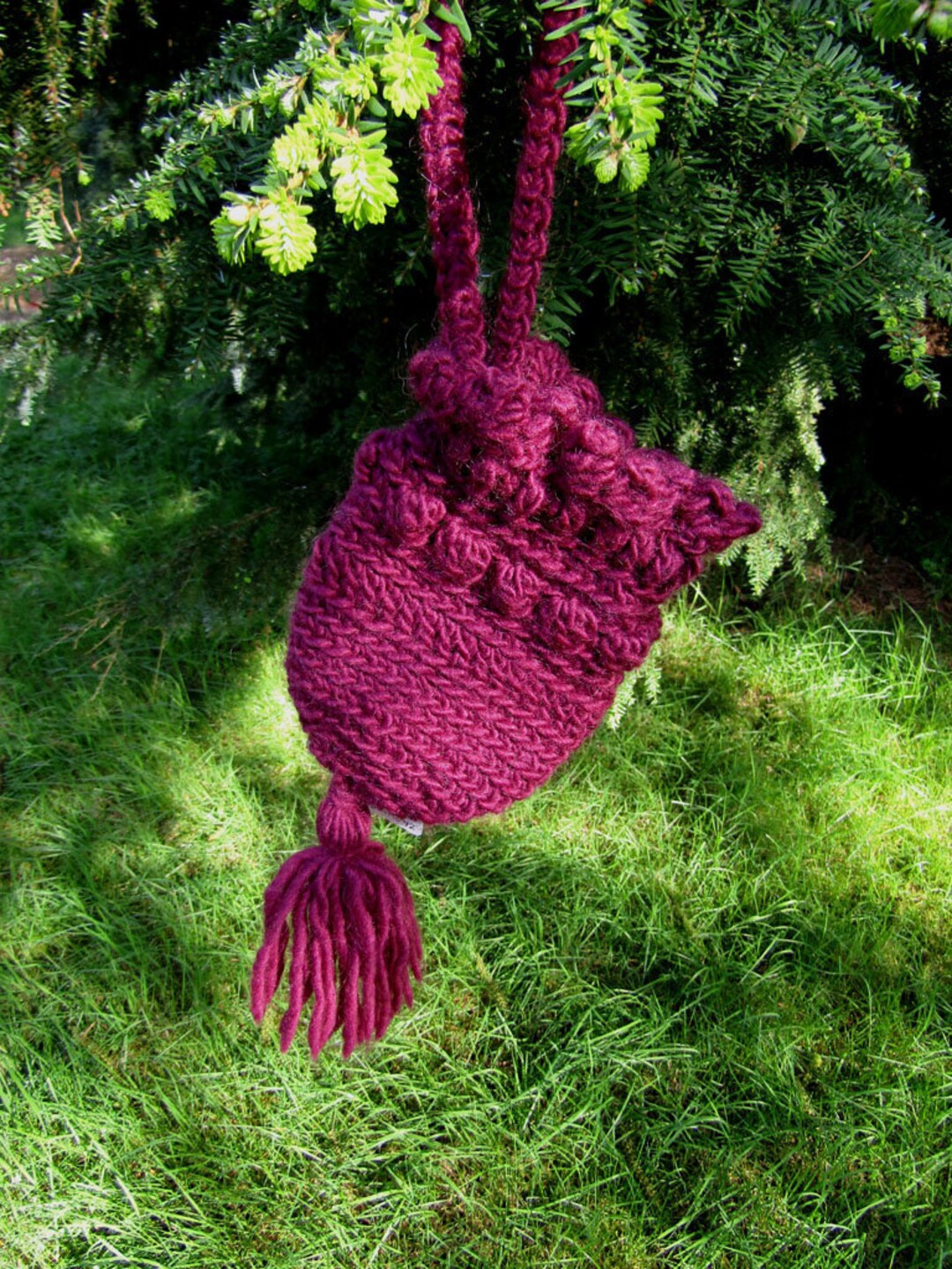Victorian Wristlet in Garnet - Etsy