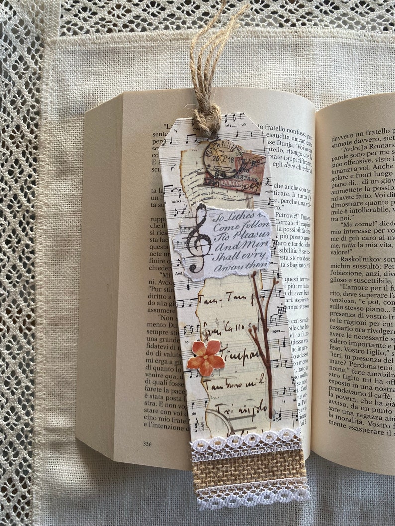 Vintage Style Cardboard Bookmarks Enriched With Various Decorations for ...