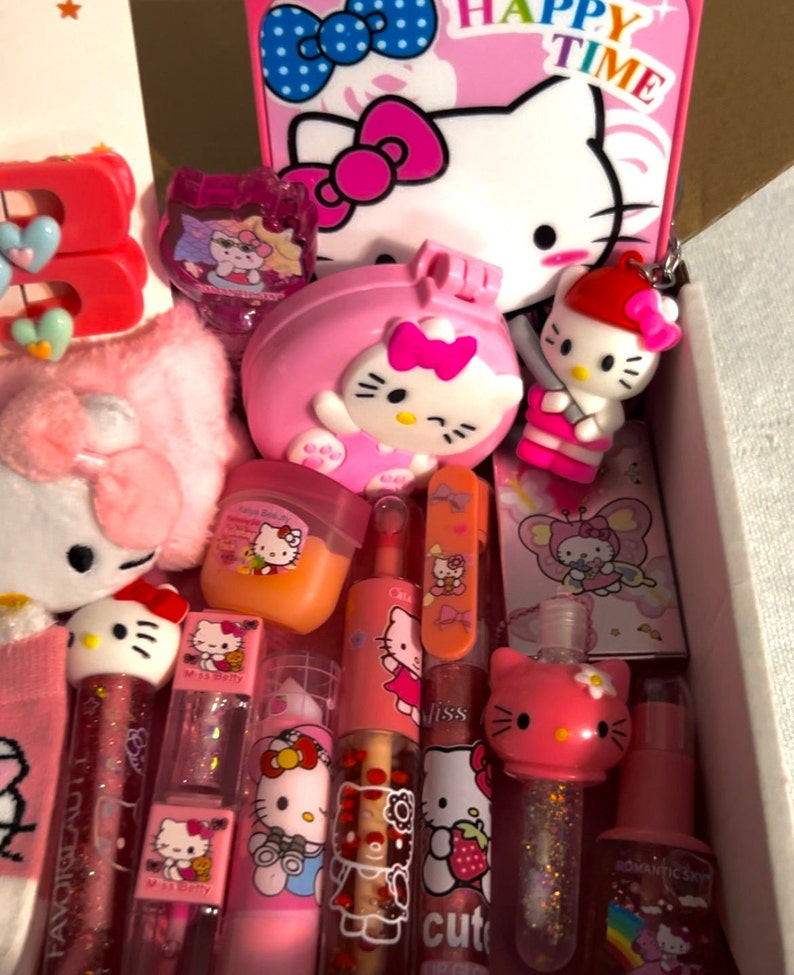 Limited Edition Huge Hello Kitty Lip Gloss Beauty Bundle Box Lip Balm ...