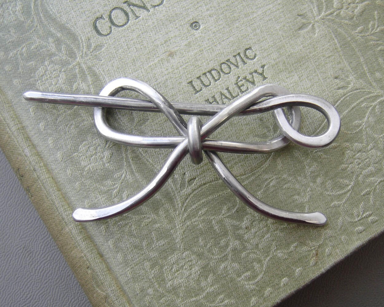 Bow Tie Shawl Pin Aluminum Scarf Pin Hair Pin Sweater Clip | Etsy