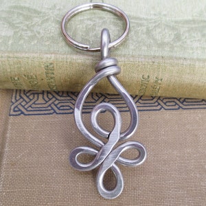 Celtic Loops Aluminum Key Chain, Light Weight Wire Keychain, Celtic ...