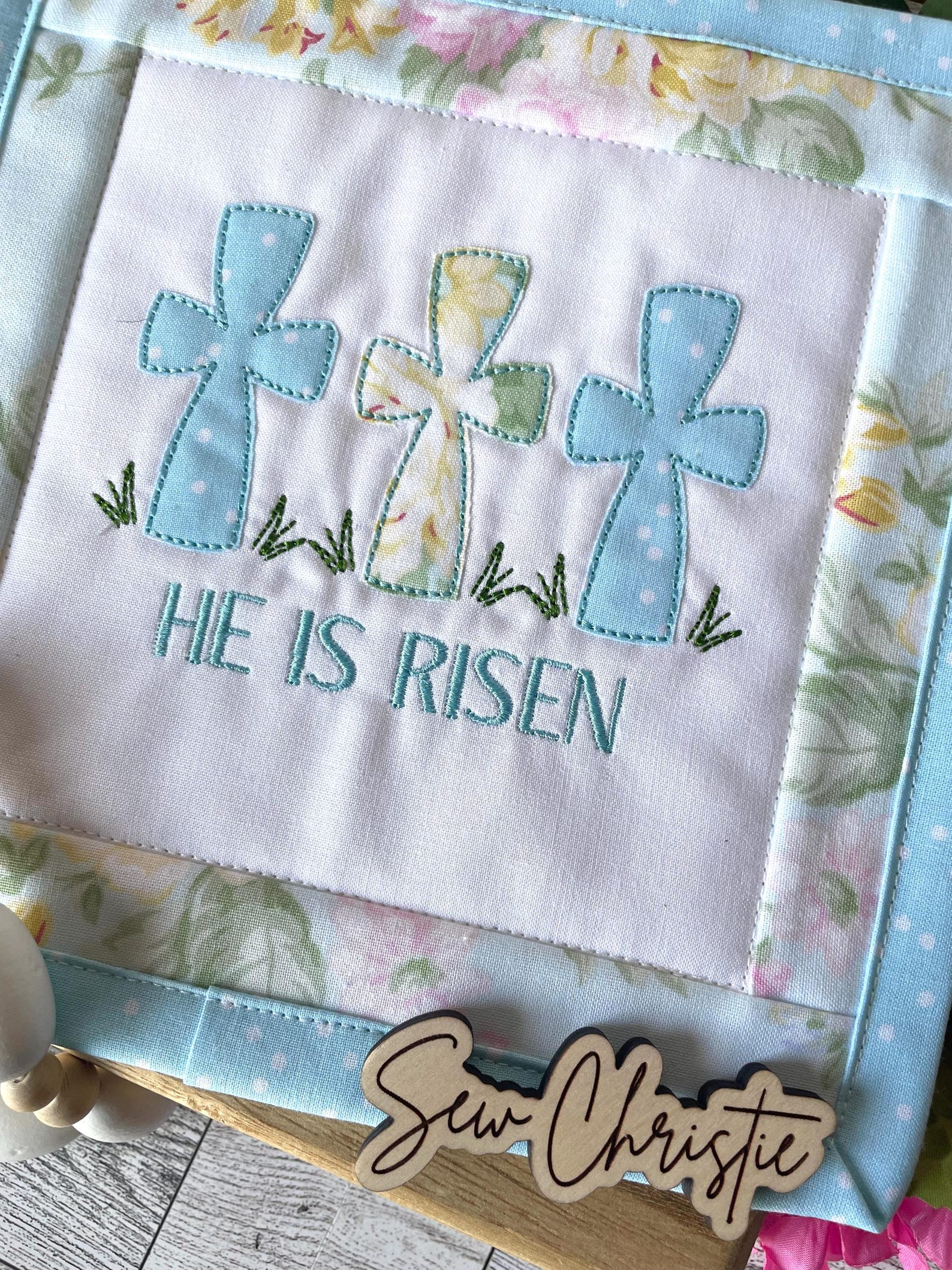 Handmade Easter Mini Quilt – “he is Risen” With Appliquéd Crosses - Etsy
