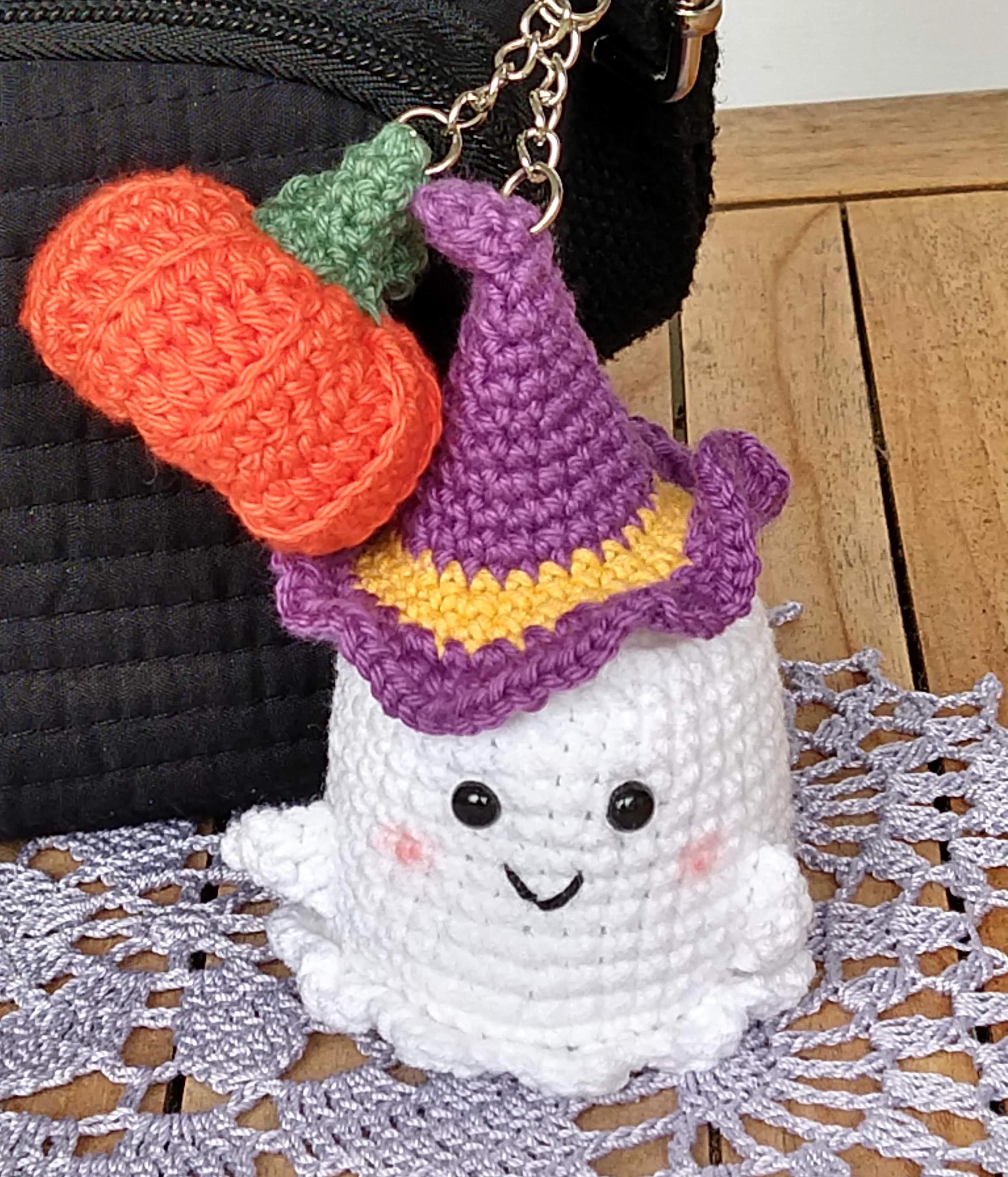 Crochet Halloween Keychain – Amigurumi Ghost With Witch Hat and Pumpkin ...
