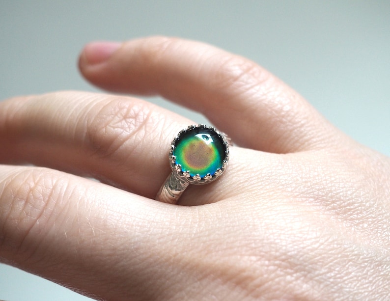 Mood Ring With Floral Band in Sterling Silver Medium Round | Etsy