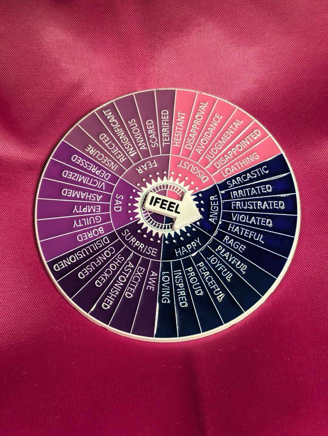 Interactive 'I Feel' Spinner Enamel Pin Colorful Mood Meter Lapel Pin ...