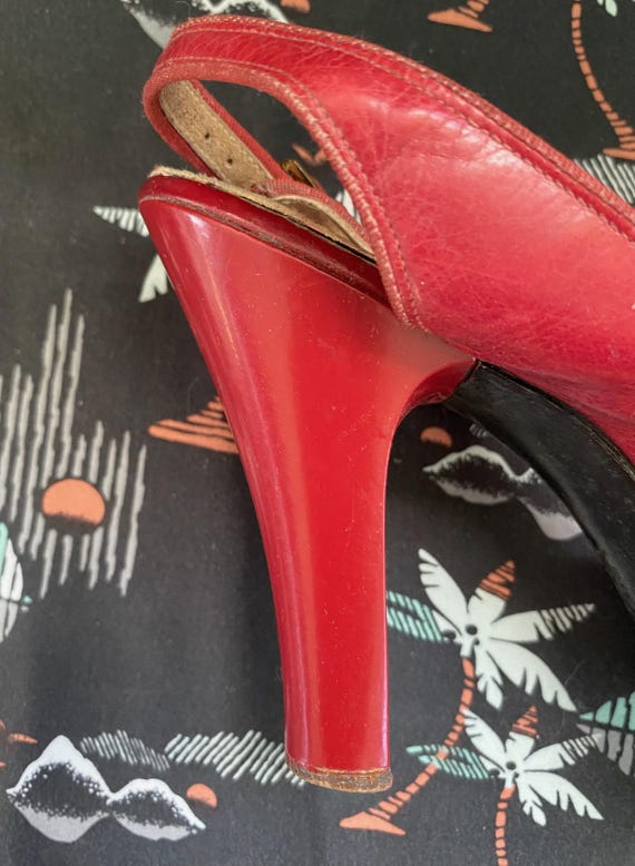 Vintage 1940s Red Peep Toe Platform Shoes Sz US 6.5A - Gem