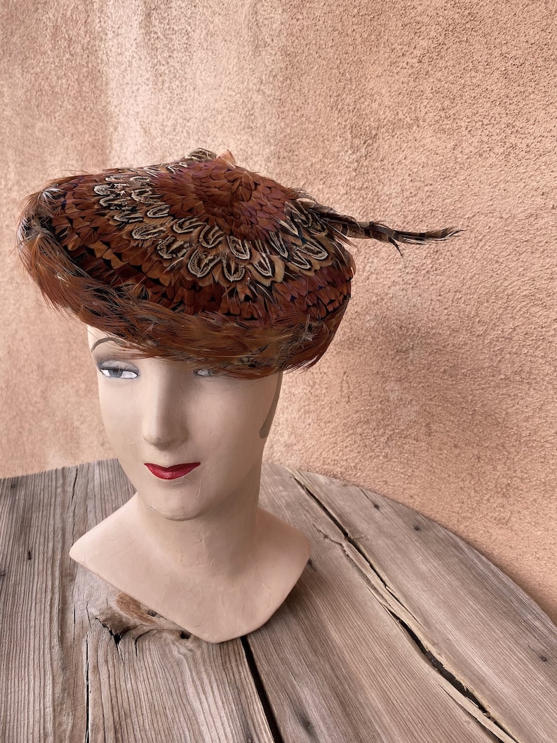 Vintage 1940s Wool Tam Hat With Feathers - Etsy