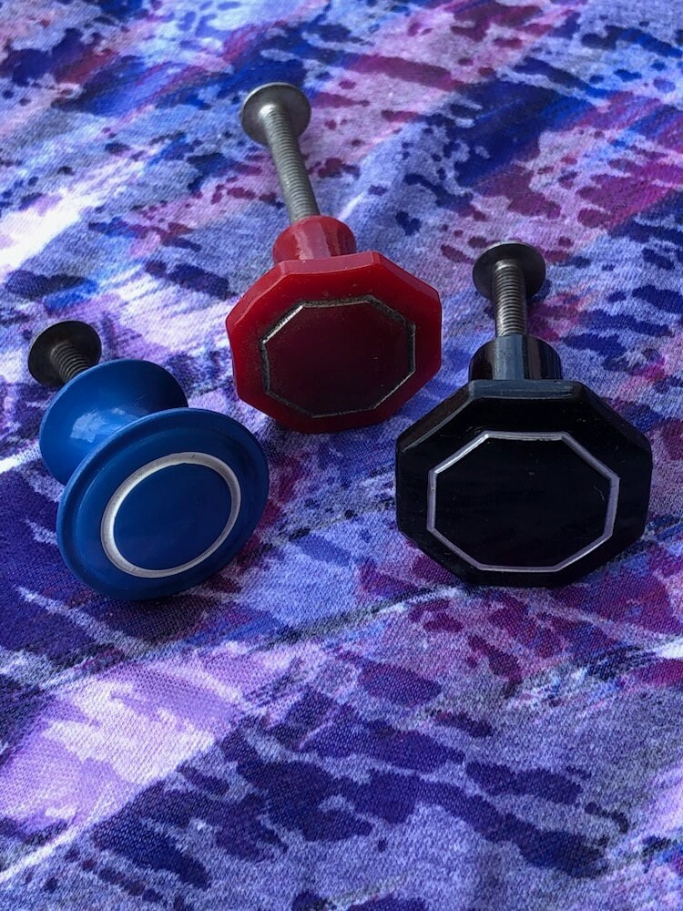 Vintage 1950s Plastic Pulls and Knobs Red White Blue Set of 10 | Etsy