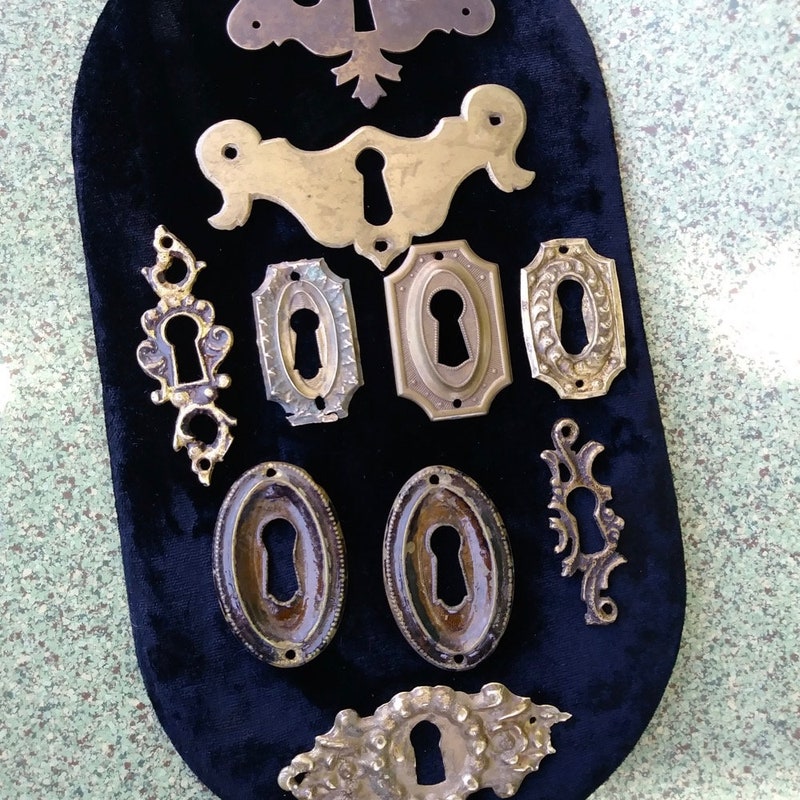 Keyhole Plates - Etsy