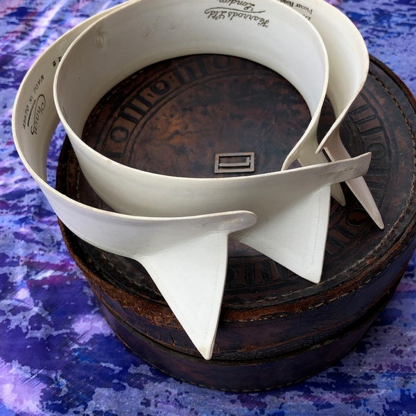 Antique Collar Box - Etsy