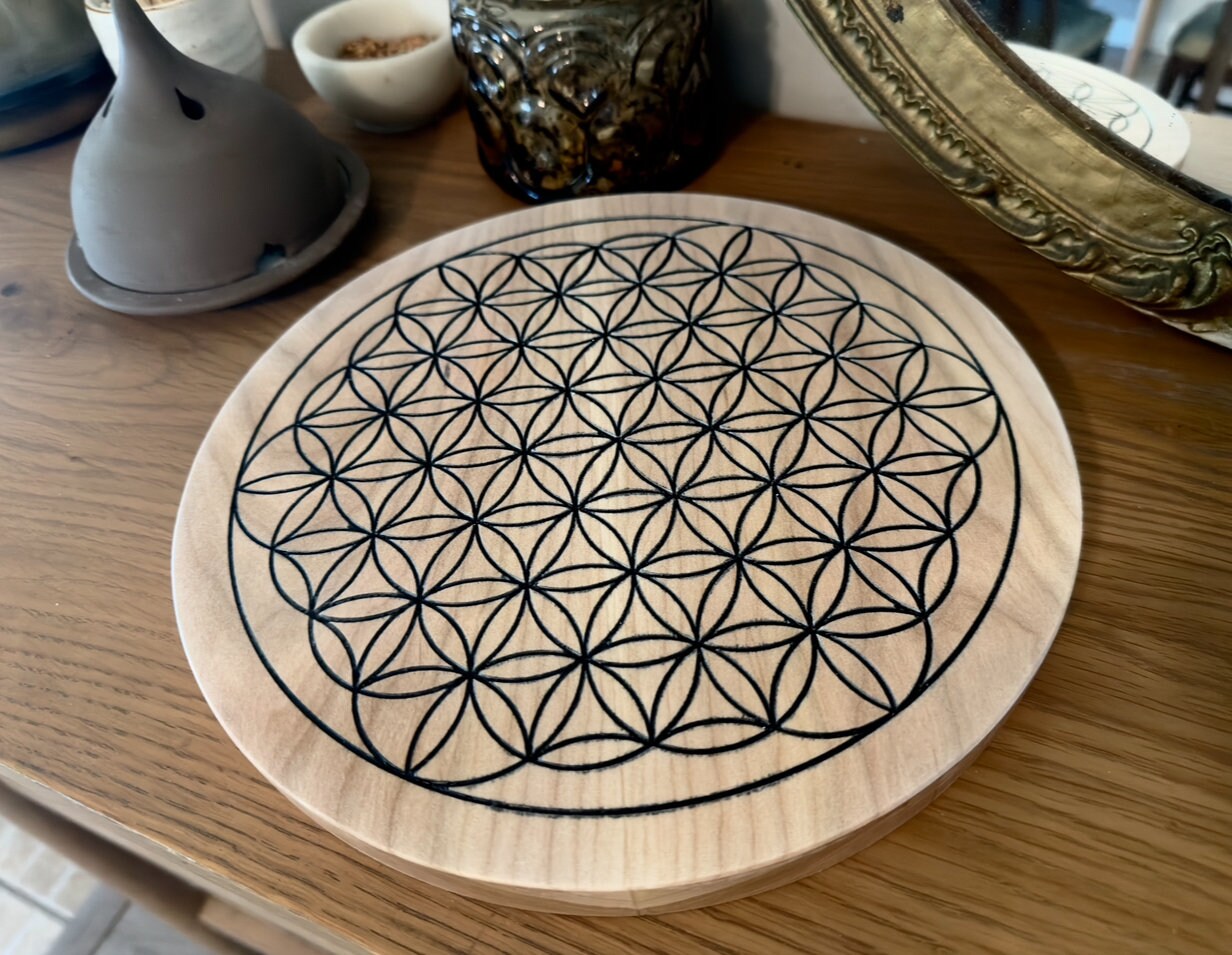FLOWER OF LIFE Crystal Grid Cherry Wood Gemstone Board Holder Pagan ...