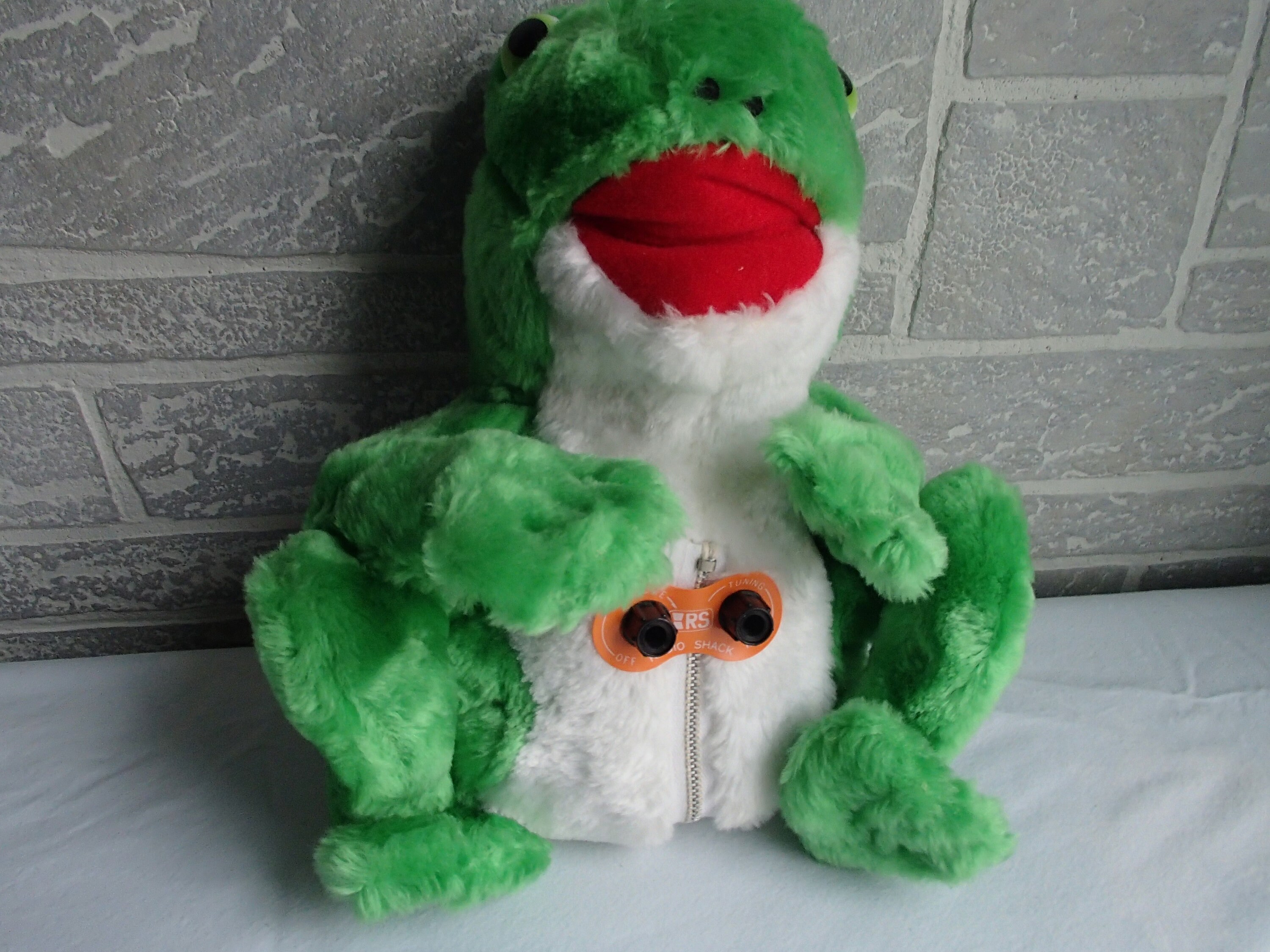 Vintage Radio Shack AM/FM Plush Frog Radio - Etsy