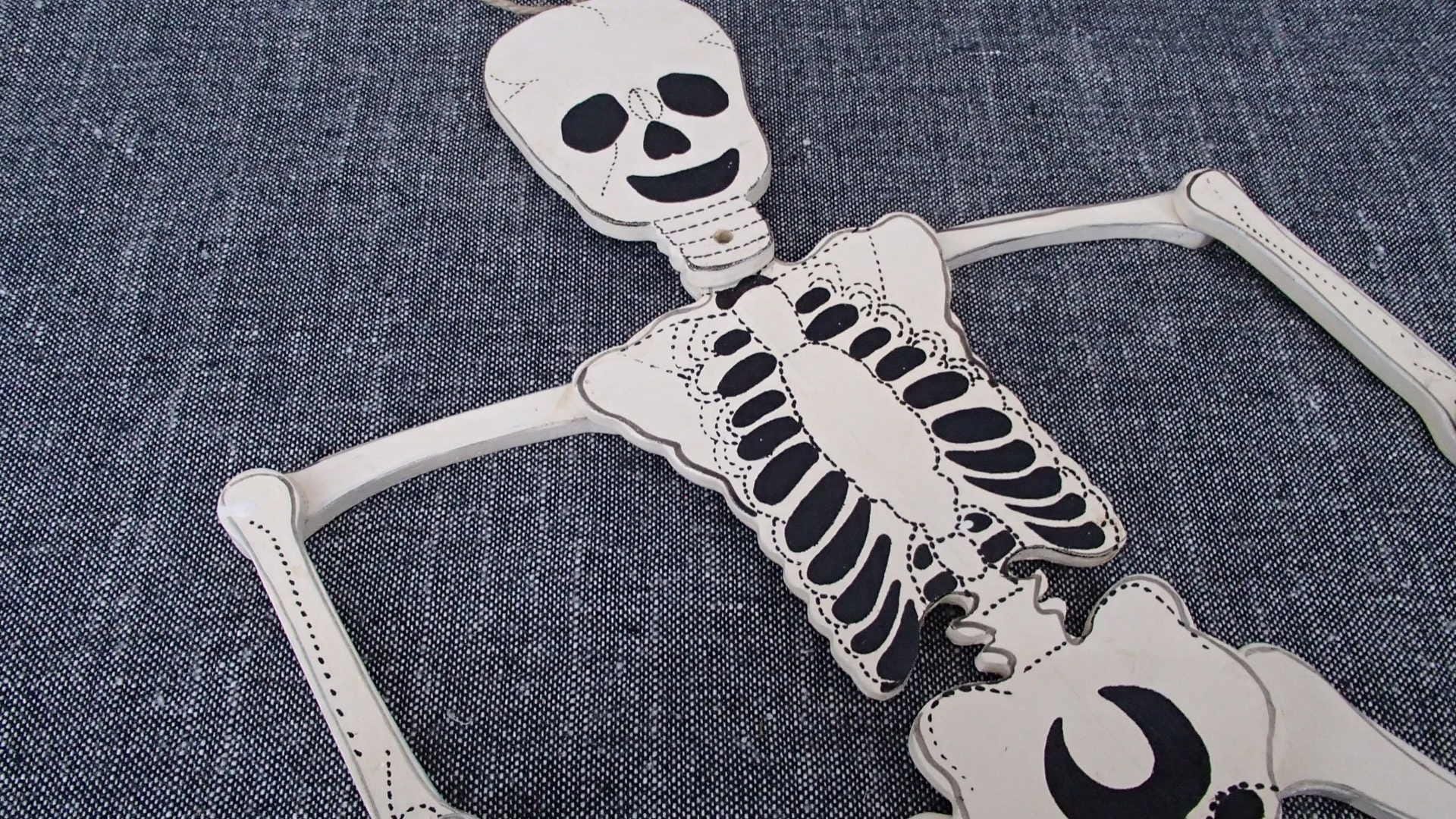 VTG Wooden Jointed Skeleton Hand Painted Halloween - Etsy