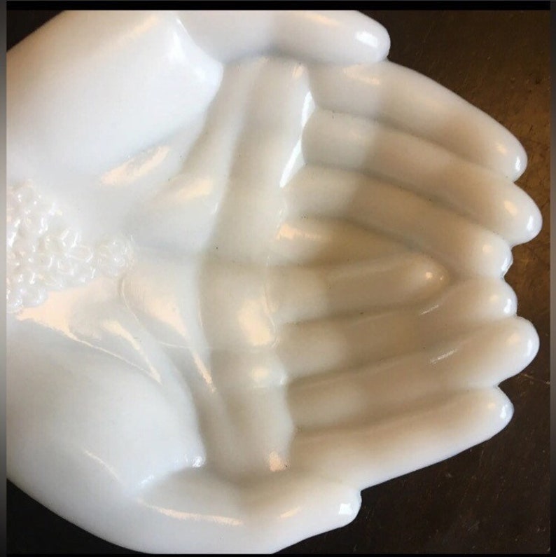 Milk Glass Cupped Hands Vintage Avon Touch of Beauty Open Hands White ...
